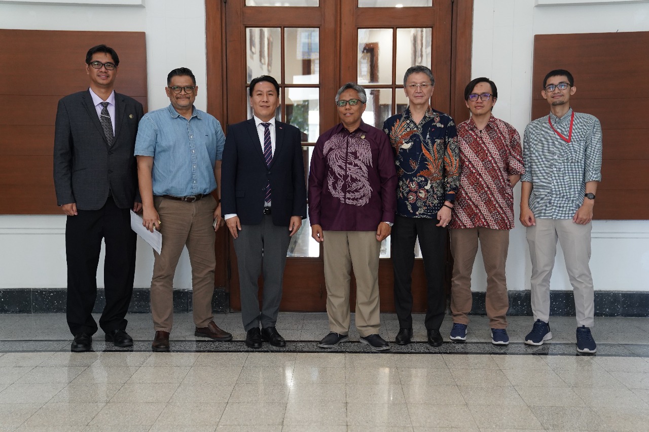 Rektor ITB dan Dubes Mongolia Bahas Potensi Kolaborasi Strategis - Institut Teknologi Bandung